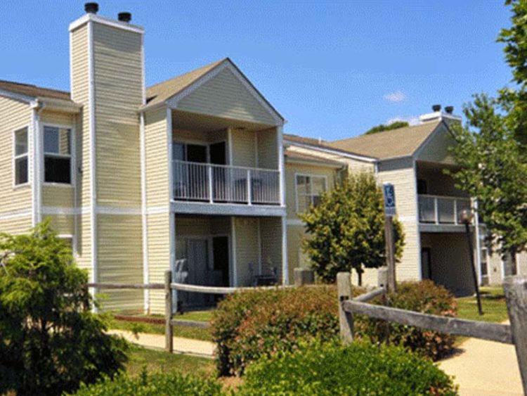 Spring Valley Apartments - Humphrey Management